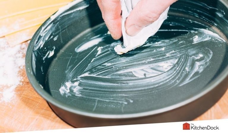 How To Grease A Cake Pan? Easy Tips for Perfect Baking Results - The ...